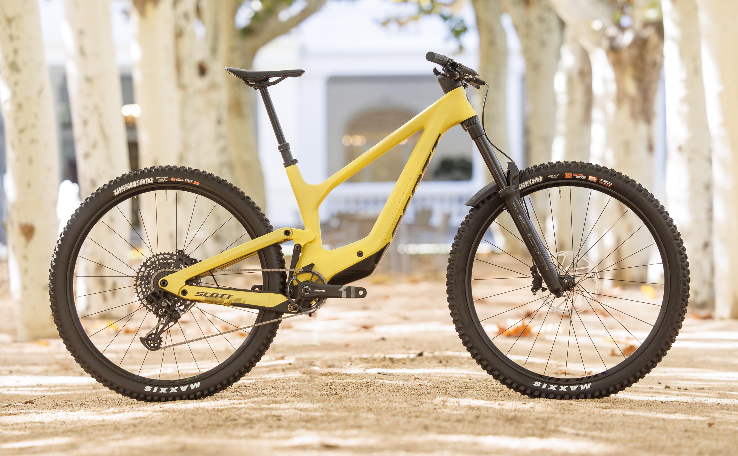 Scott's new Ransom has a 6-bar linkage, a hidden shock and internal ...