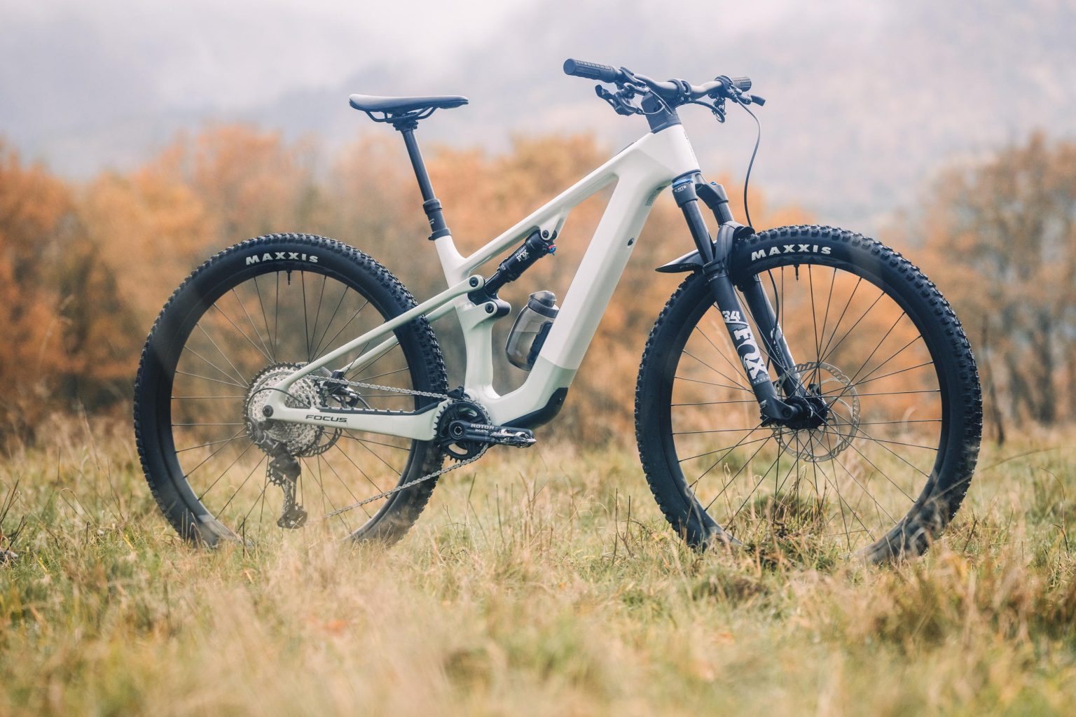 The Focus Vam2 SL e-bike uses flex stay suspension, weighs 16.2kg and dishes out 125mm travel ...