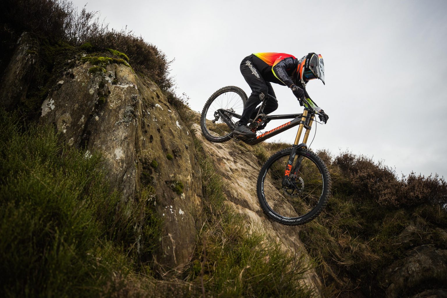 Propain’s Rage 3 CF DH race bike has 215mm of travel and can be built ...