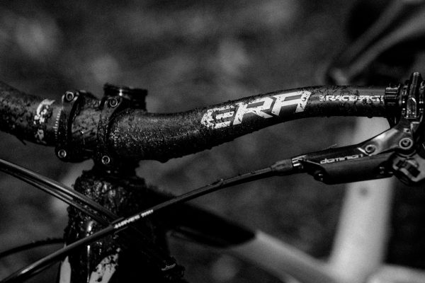 New Race Face ERA and Turbine handlebars claim to 'have an answer to arm pump and hand fatigue ...