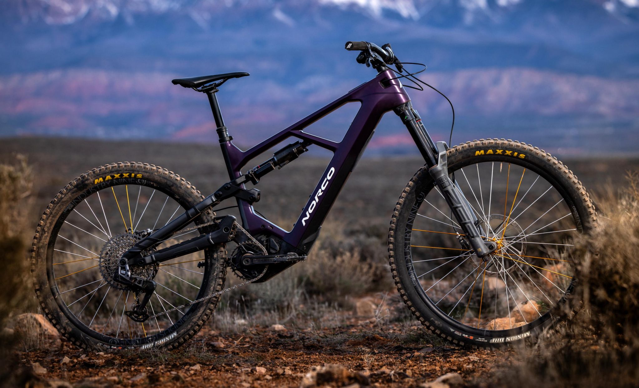 Norco's new Range VLT and Sight VLT e-bikes use a high-pivot idler ...