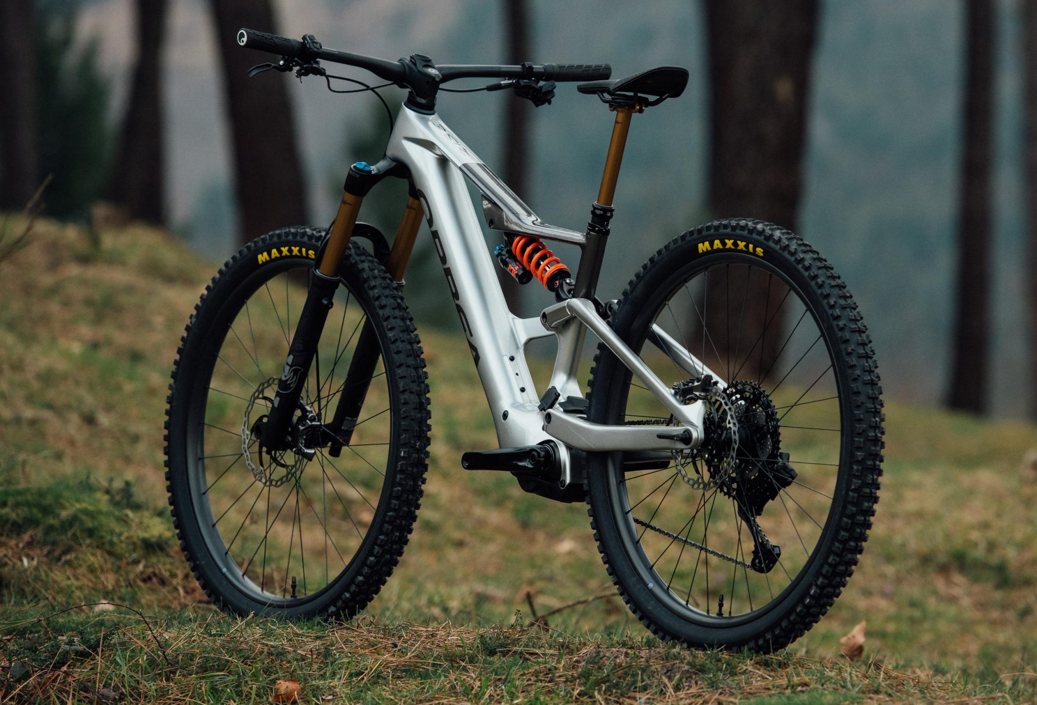 Orbea’s new Rise e-bike gets advanced battery tech and a hardcore ...