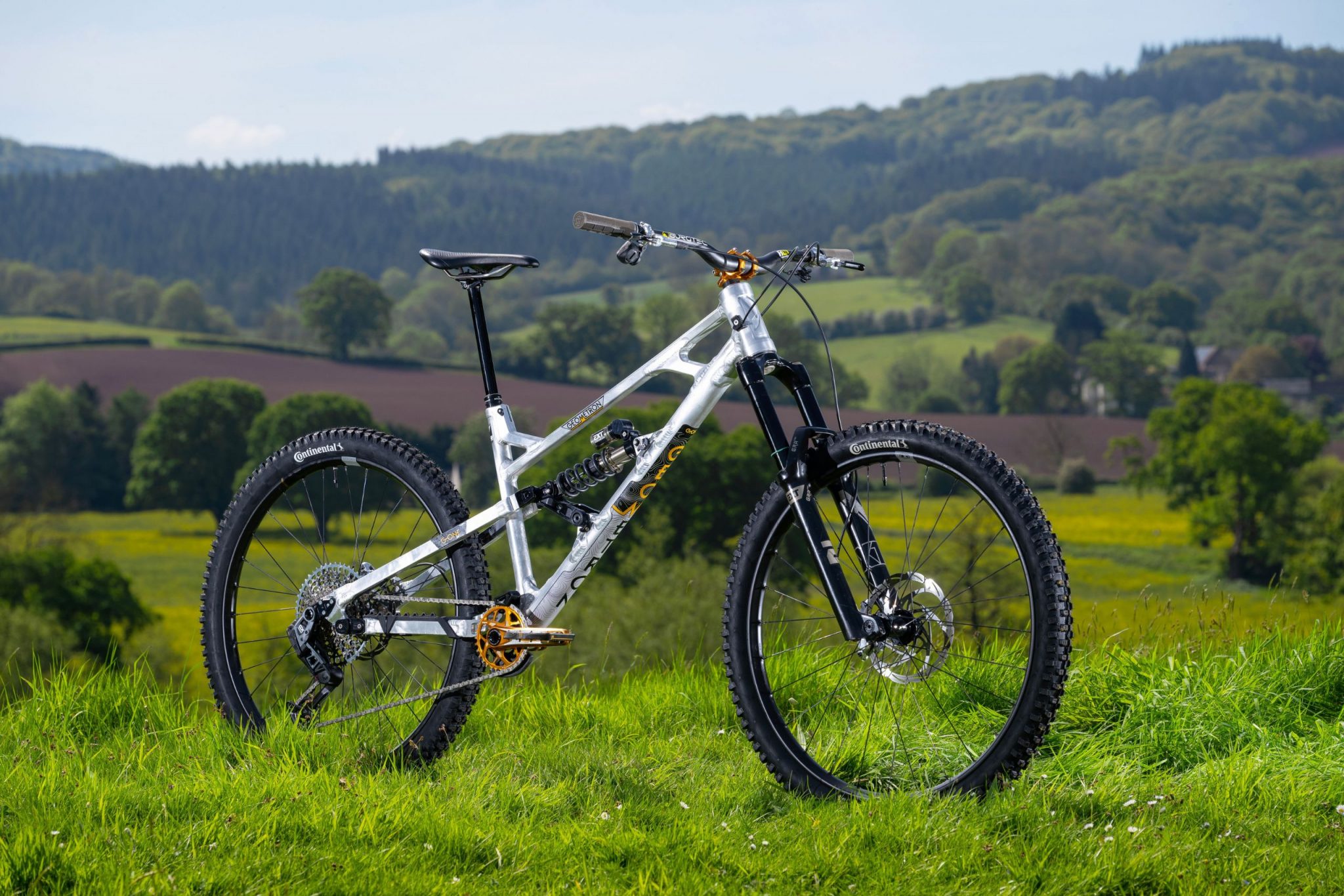 This 1991 Boulder Bicycles boasted a 1,320mm wheelbase 20 years before ...