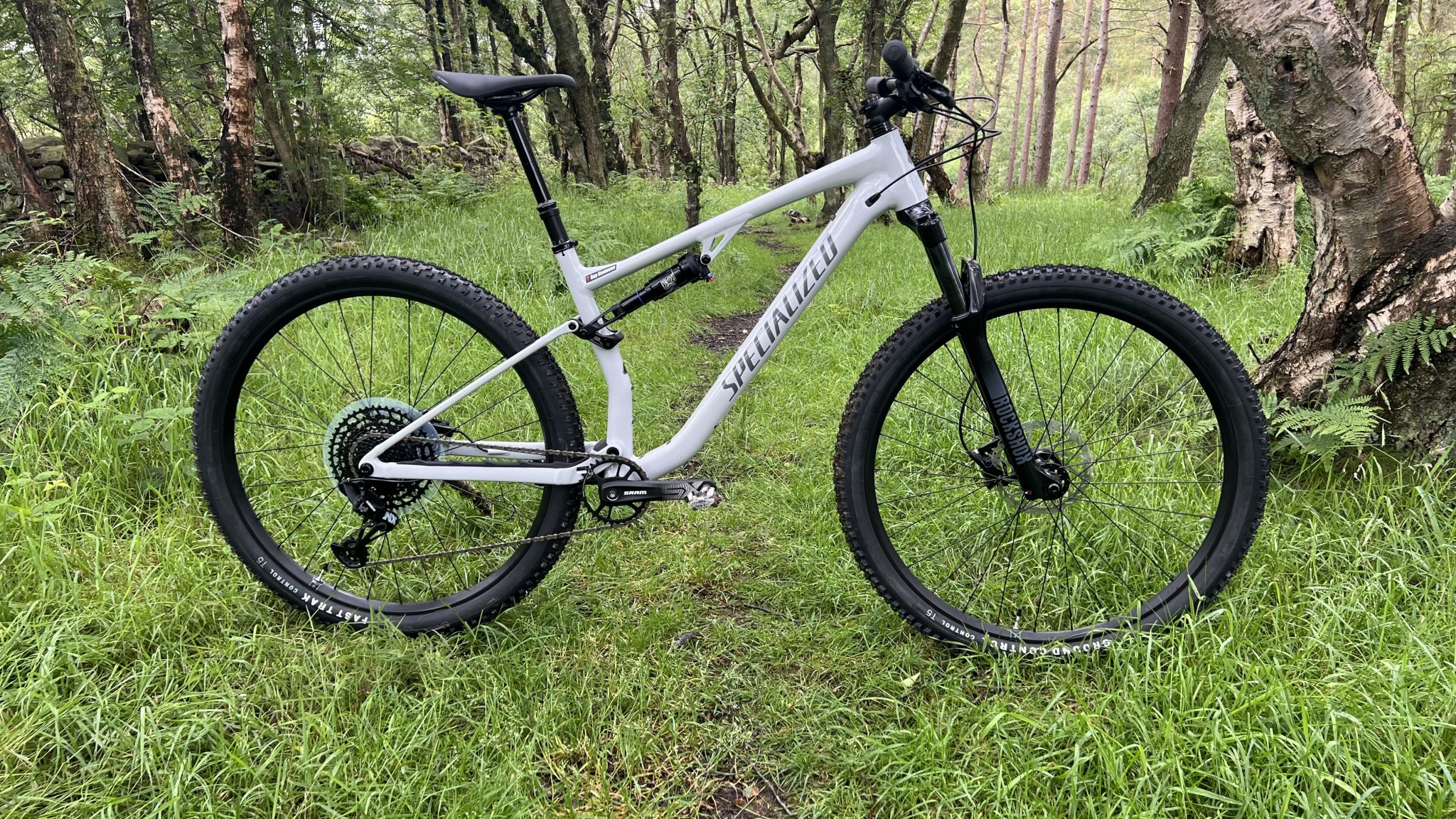 The Specialized Chisel FS is a cut-price Epic with the pace to go ...