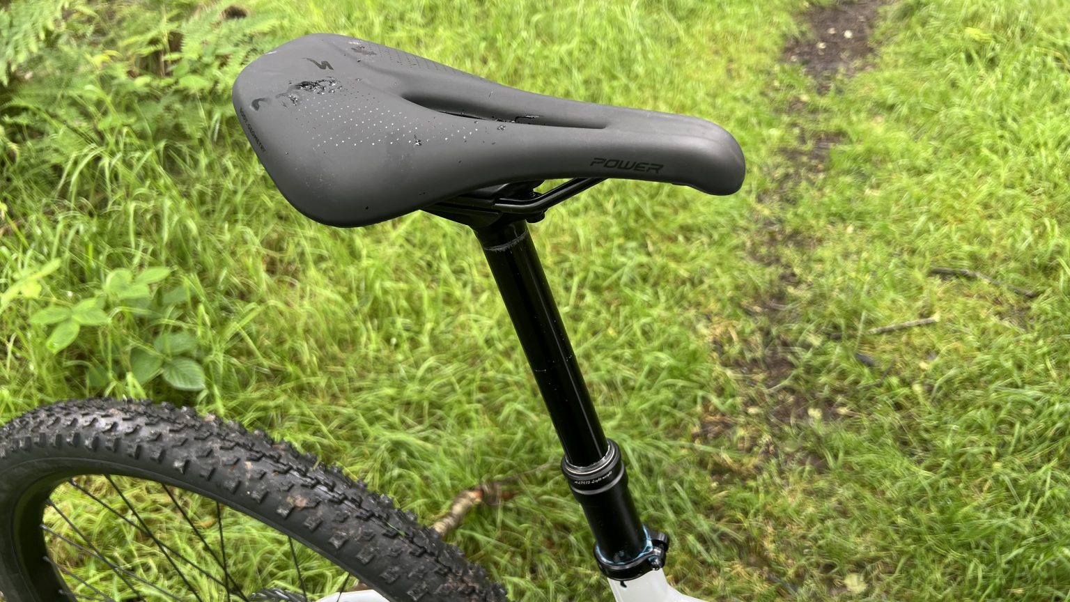 The Specialized Chisel FS is a cut-price Epic with the pace to go ...