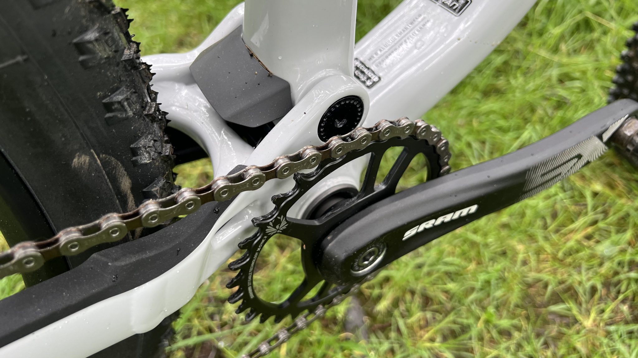 The Specialized Chisel FS is a cut-price Epic with the pace to go ...