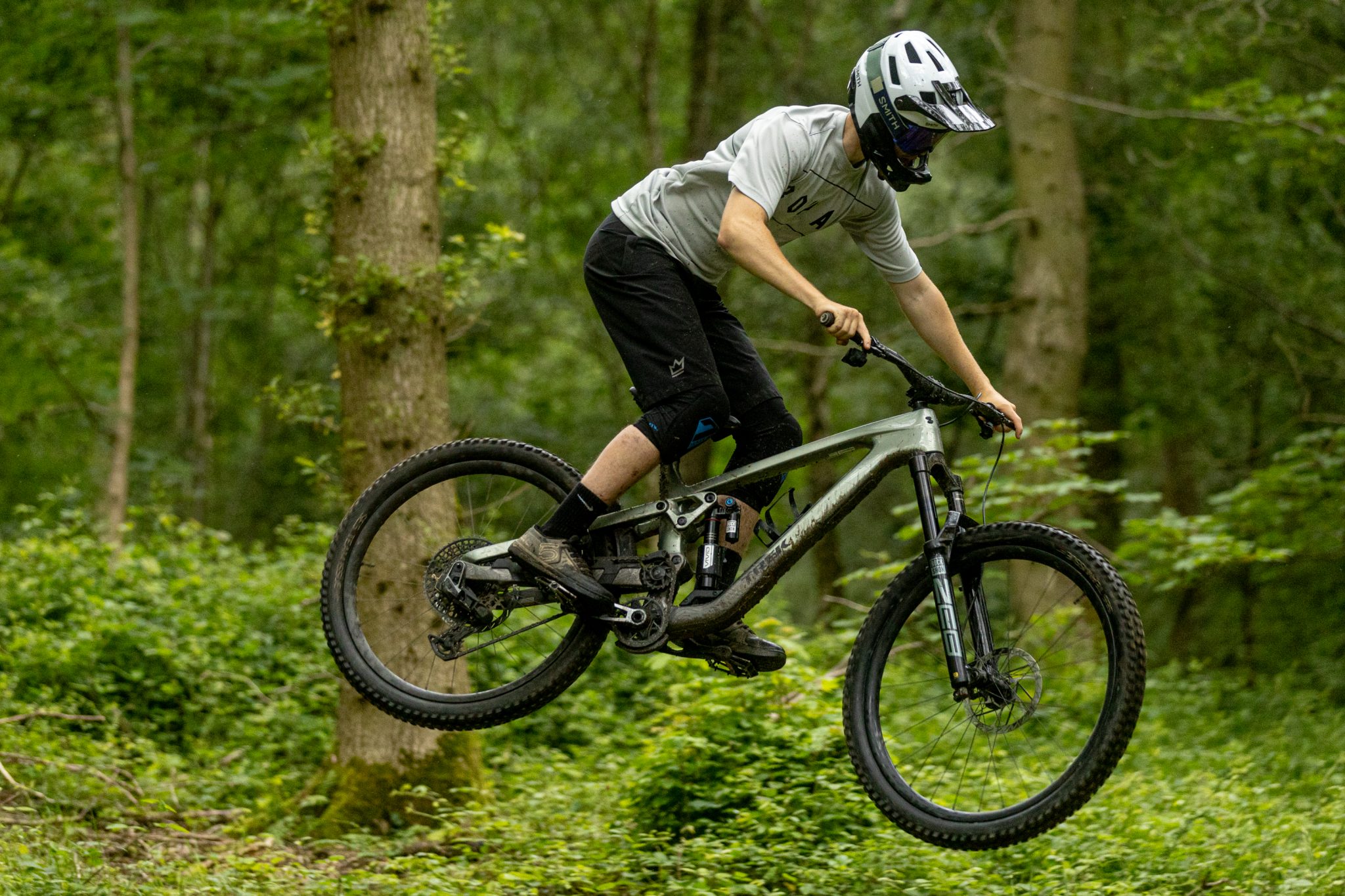 Trek updates the Fuel EXe with more power, bigger battery and a new ...