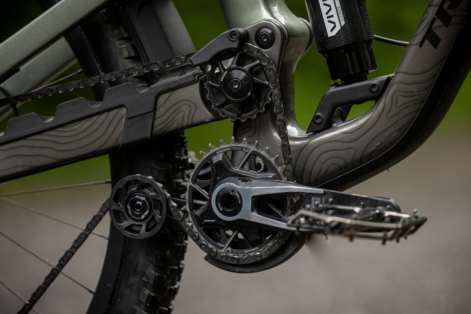 I loved the ride quality of Trek's latest high-pivot Slash, but a bent ...