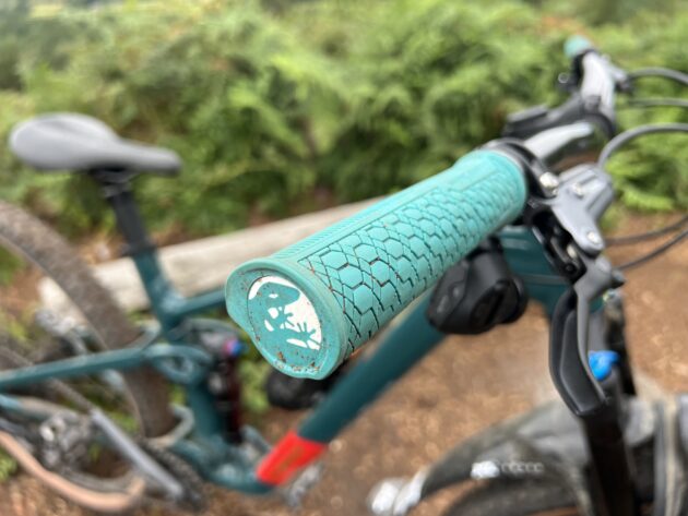 Lizard Skins' Gradient grips boast a subtle wing for palm support, and ...