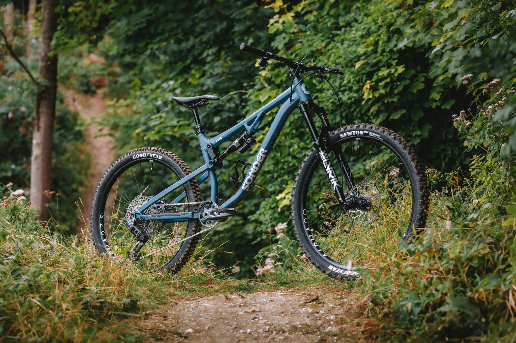 Sonder's Evol is a good back-to-basics enduro bike, but adding wireless ...