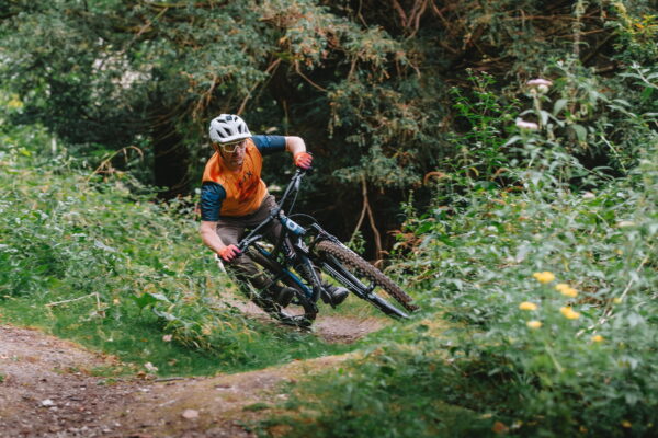 Sonder's Evol is a good back-to-basics enduro bike, but adding wireless ...