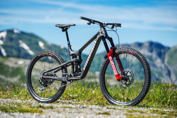 Propain’s latest big hit Spindrift 5 gets 180mm travel and starts at an ...