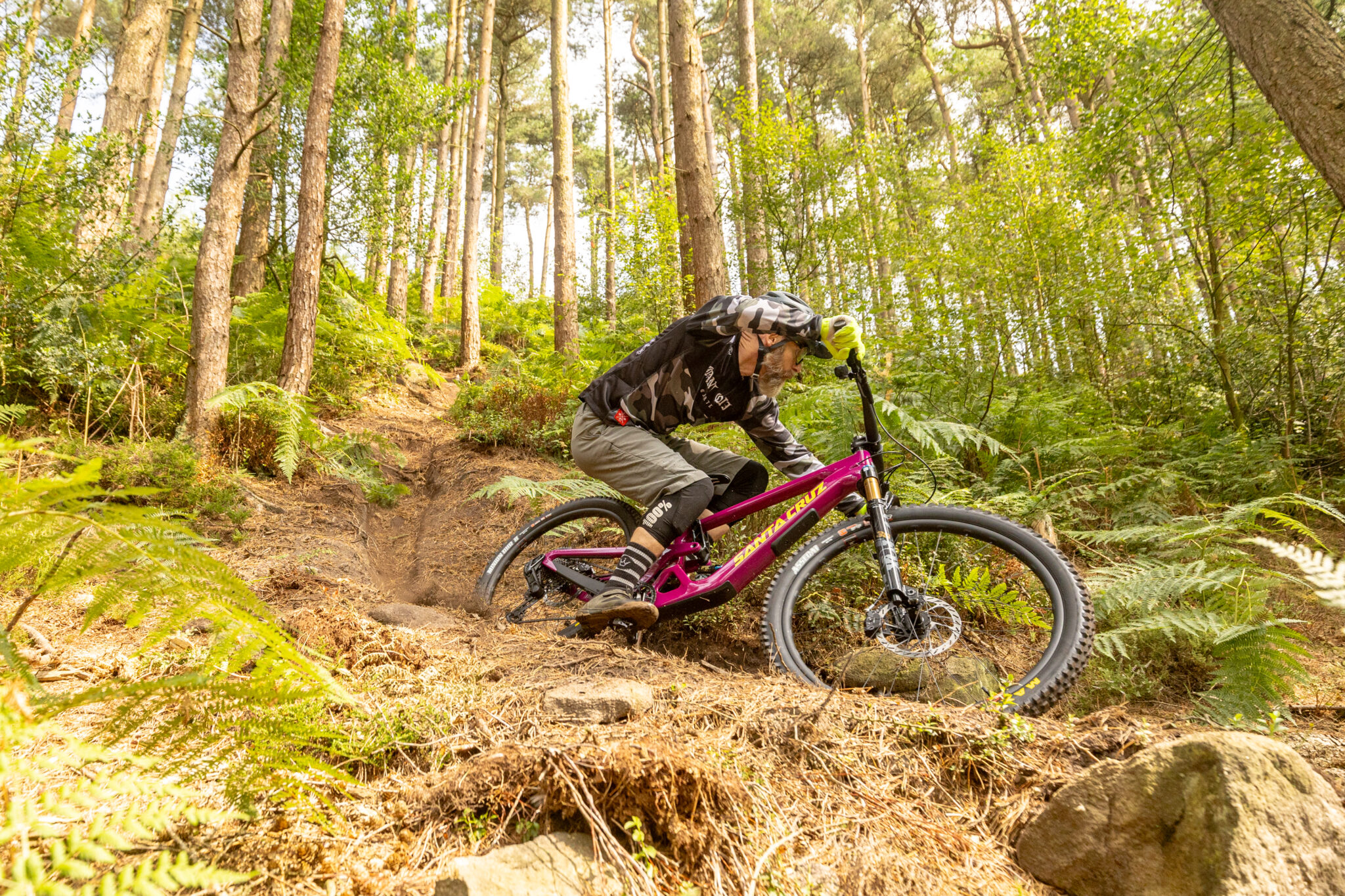 Why the brilliant new Santa Cruz Bronson makes me feel sad... and safe ...