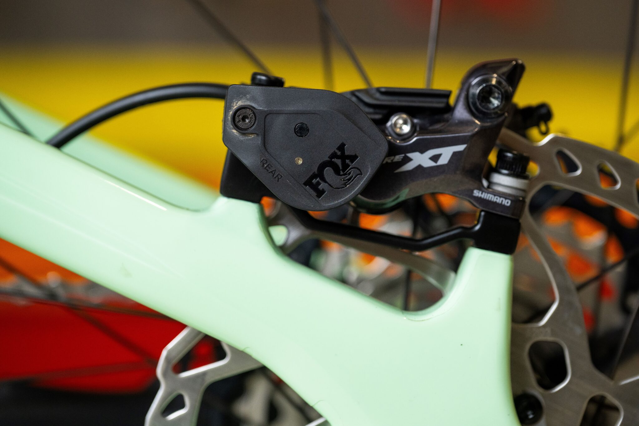 Fox carves out free speed on the descents with its new Live Valve Neo ...