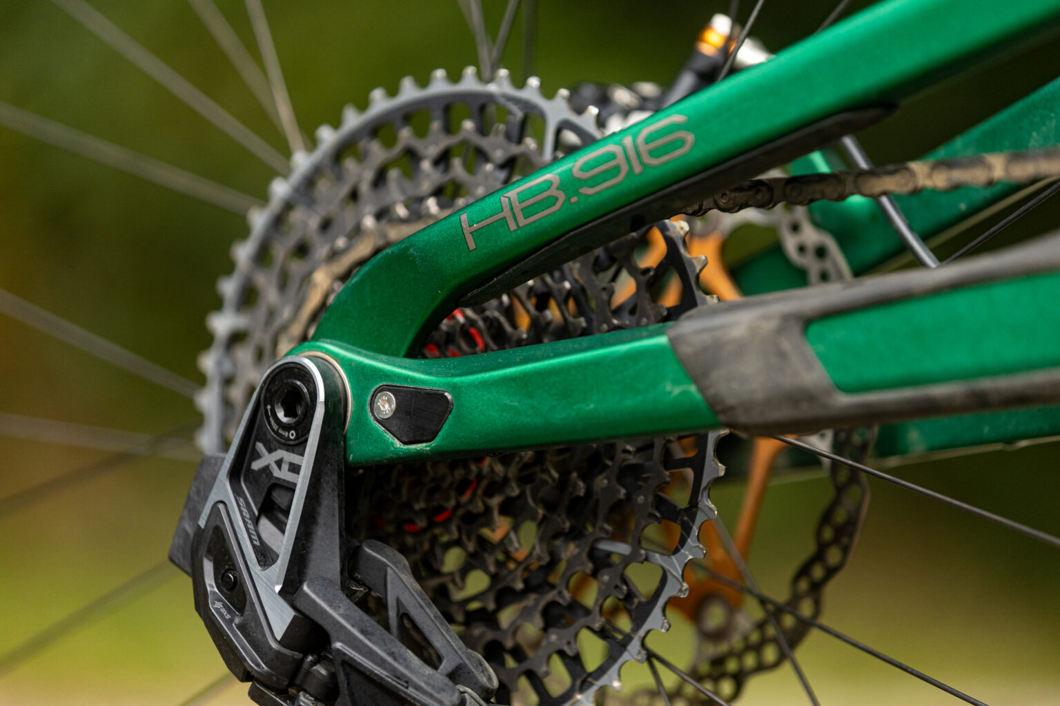 Hope's handmade HB.916 is dull and dead to ride... but in a really ...