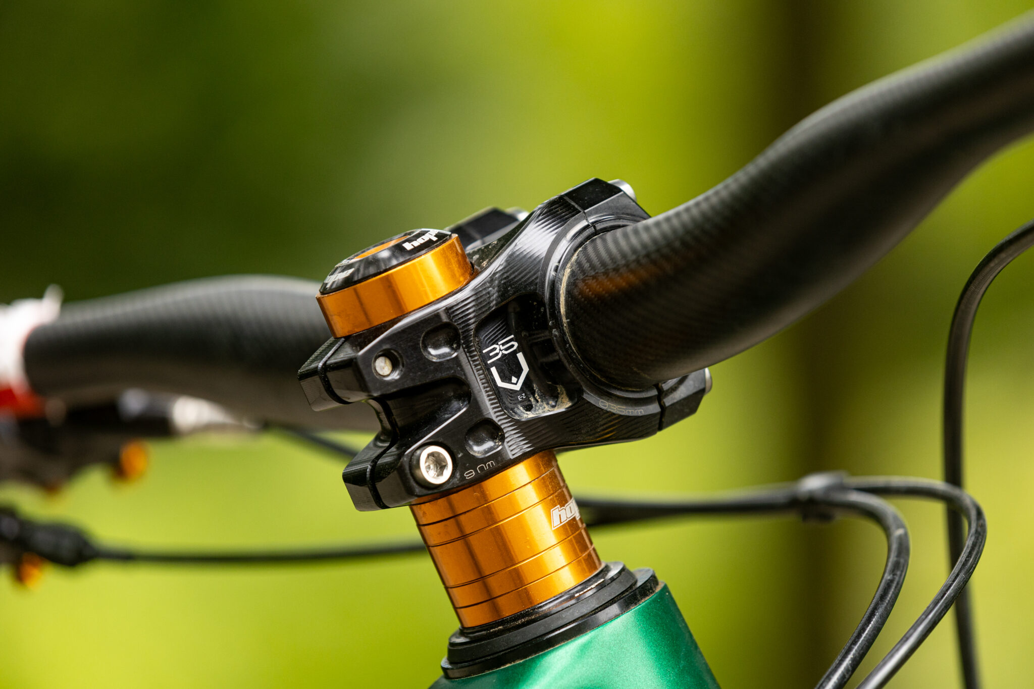 Hope's handmade HB.916 is dull and dead to ride... but in a really ...
