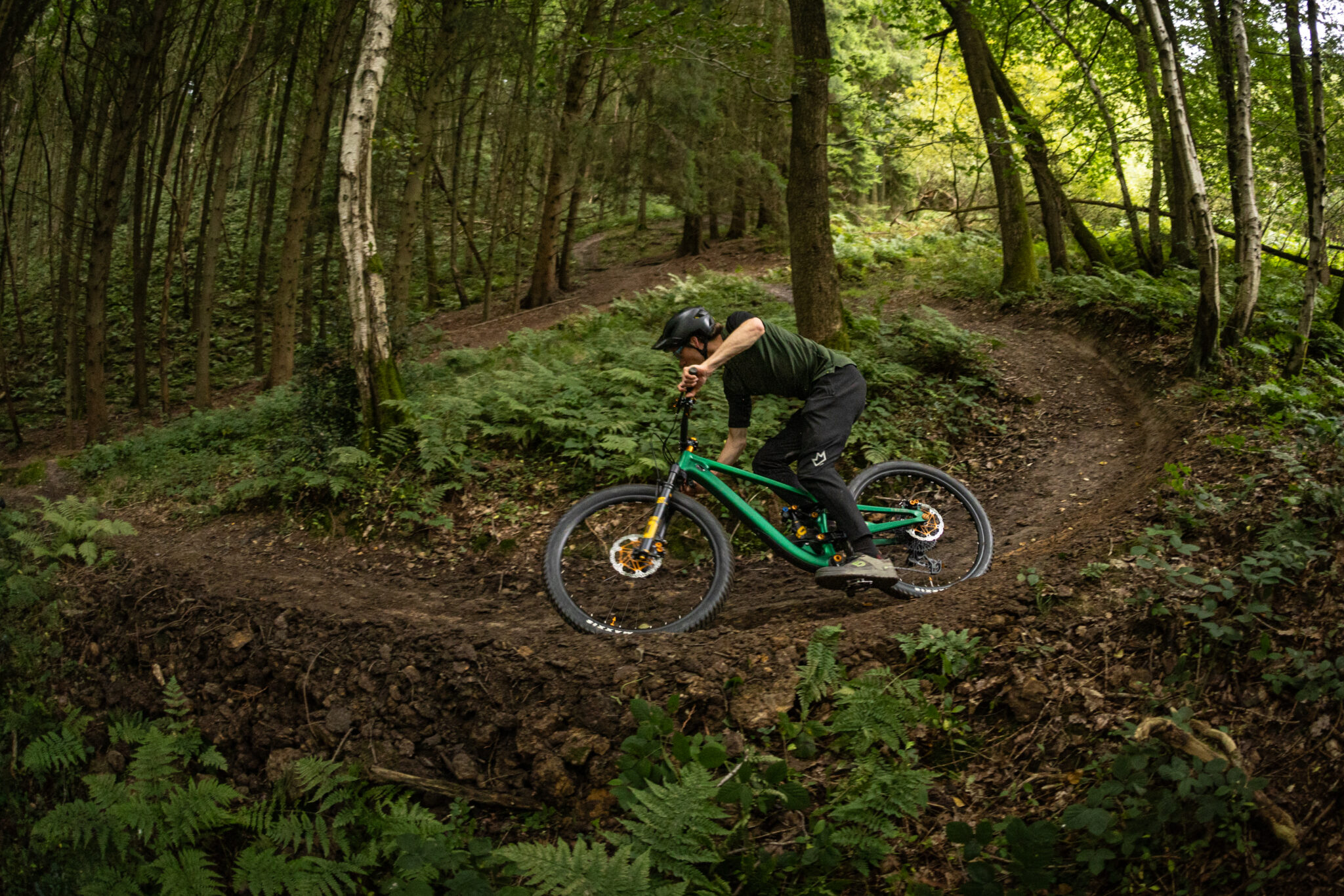 Hope's handmade HB.916 is dull and dead to ride... but in a really ...