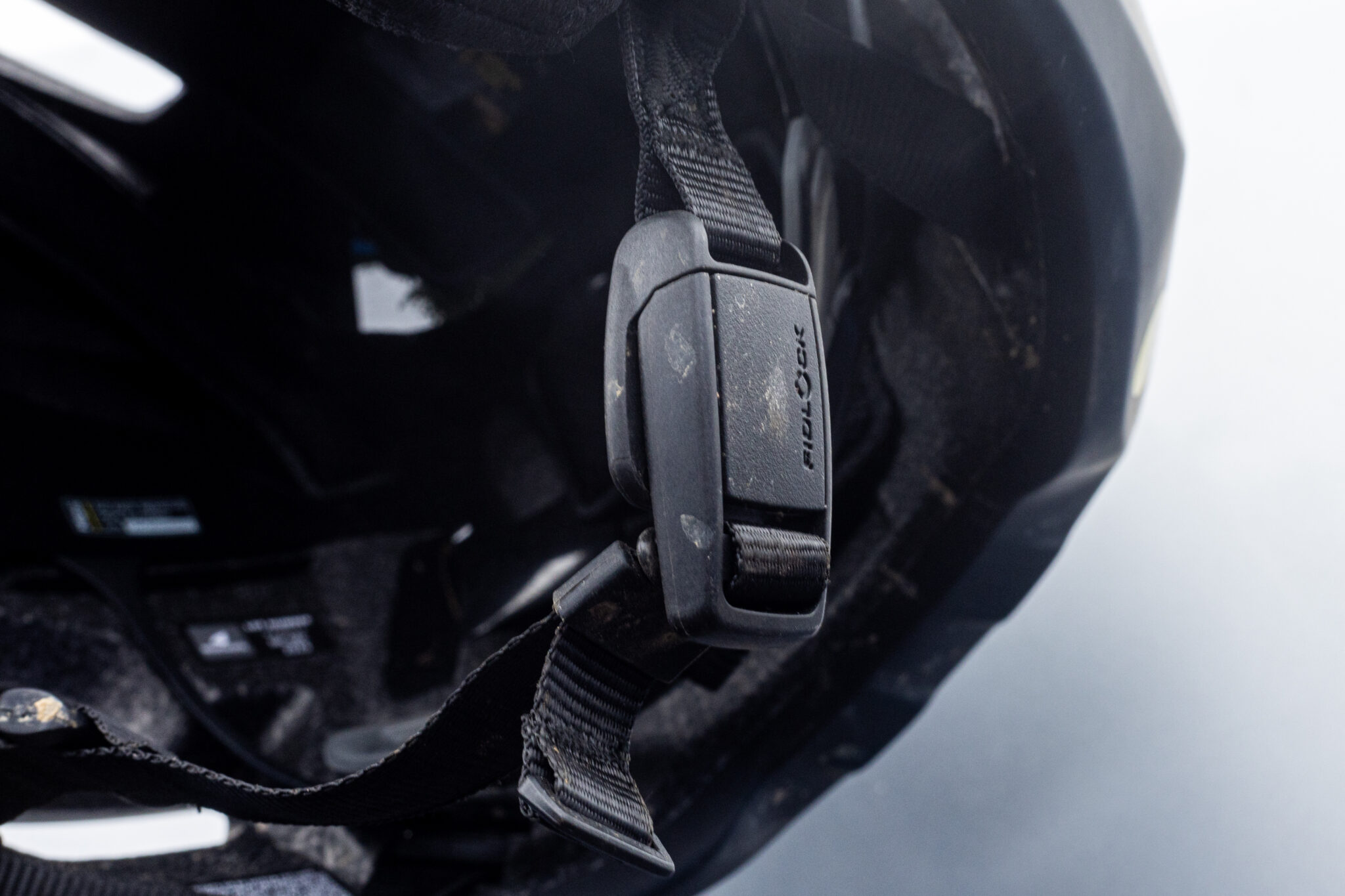 Near DH protection, without the stuffiness: the Bluegrass Jetro helmet ...