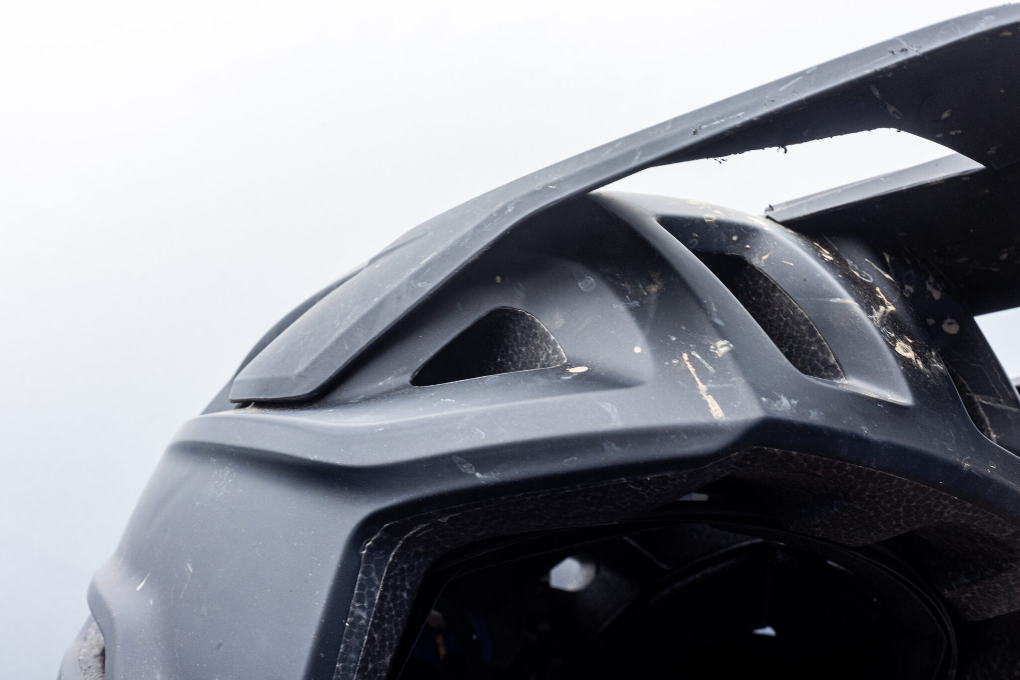 Near DH protection, without the stuffiness: the Bluegrass Jetro helmet ...