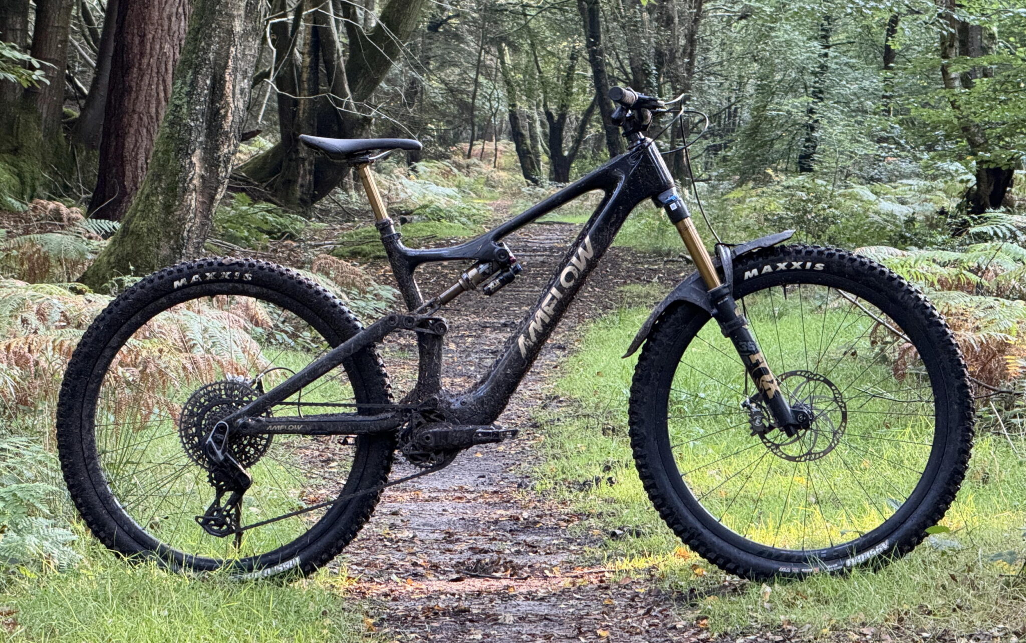 Unboxing the £5,999 Amflow PL Carbon – what does it really weigh? And ...