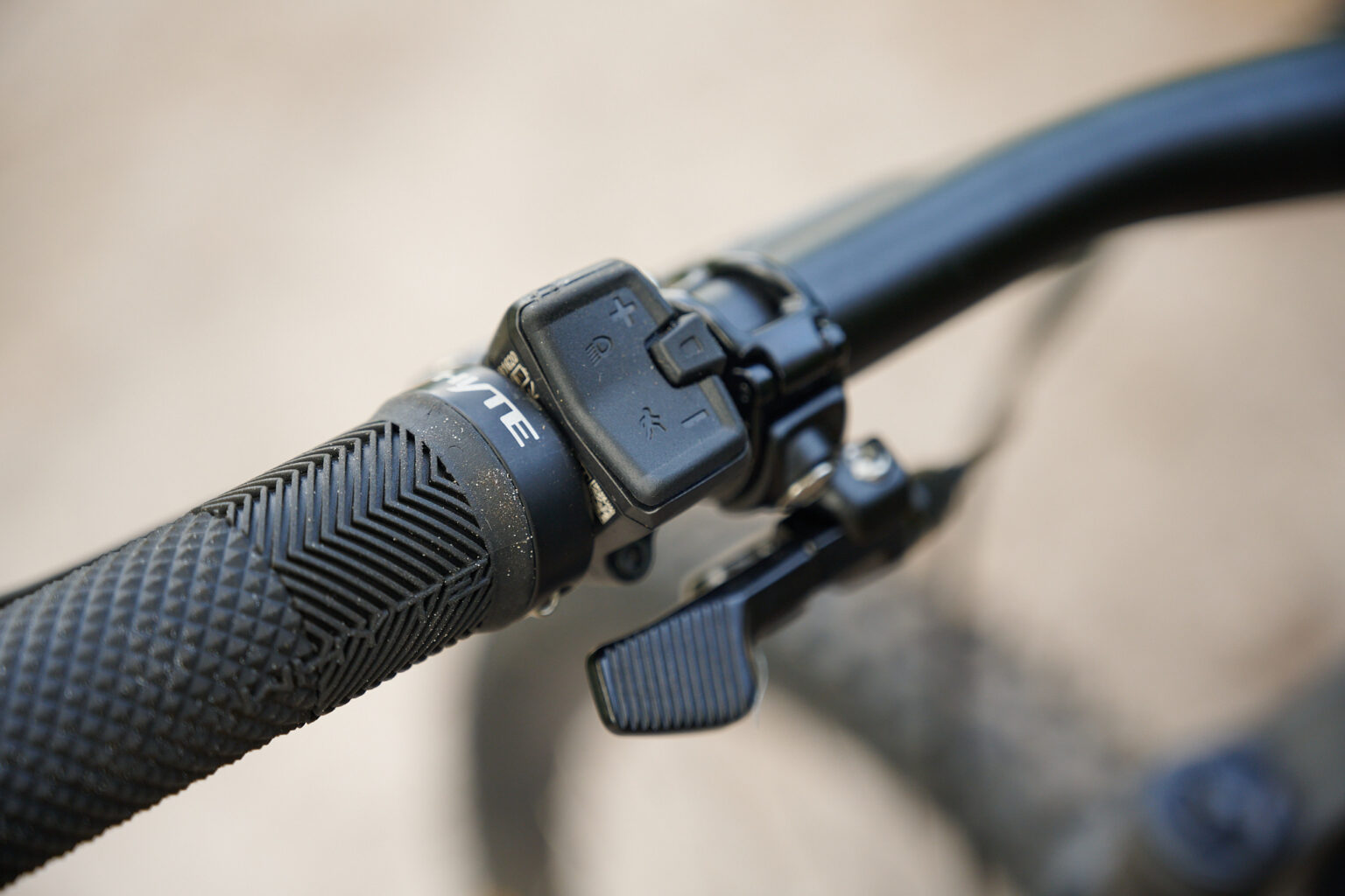 There's no such thing as a perfect bike, but the Whyte ELyte 150 RSX ...