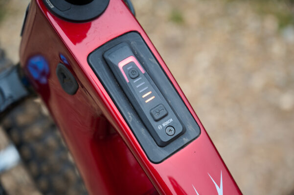 Whyte switches to the new Bosch CX motor for the ELyte Evo. And in ...