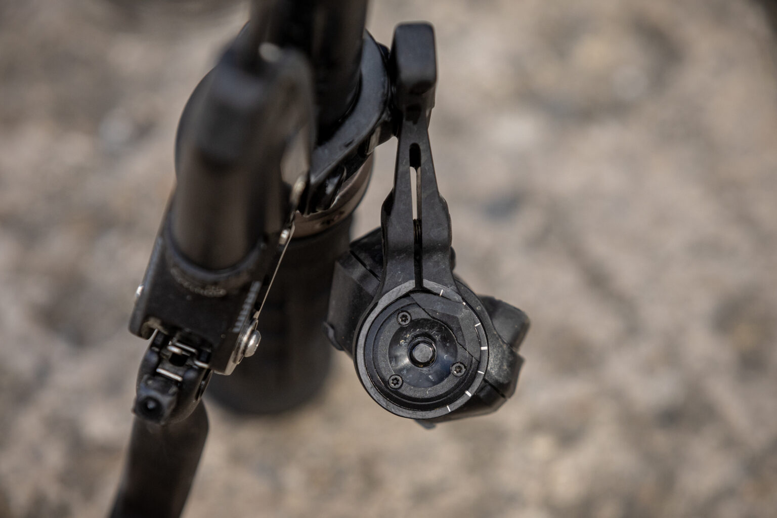 I didn't gel with SRAM's old AXS shifters, but the new Pod Controller ...