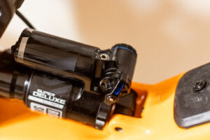 "It's next level good" - I tested RockShox' new Super Deluxe Ultimate ...