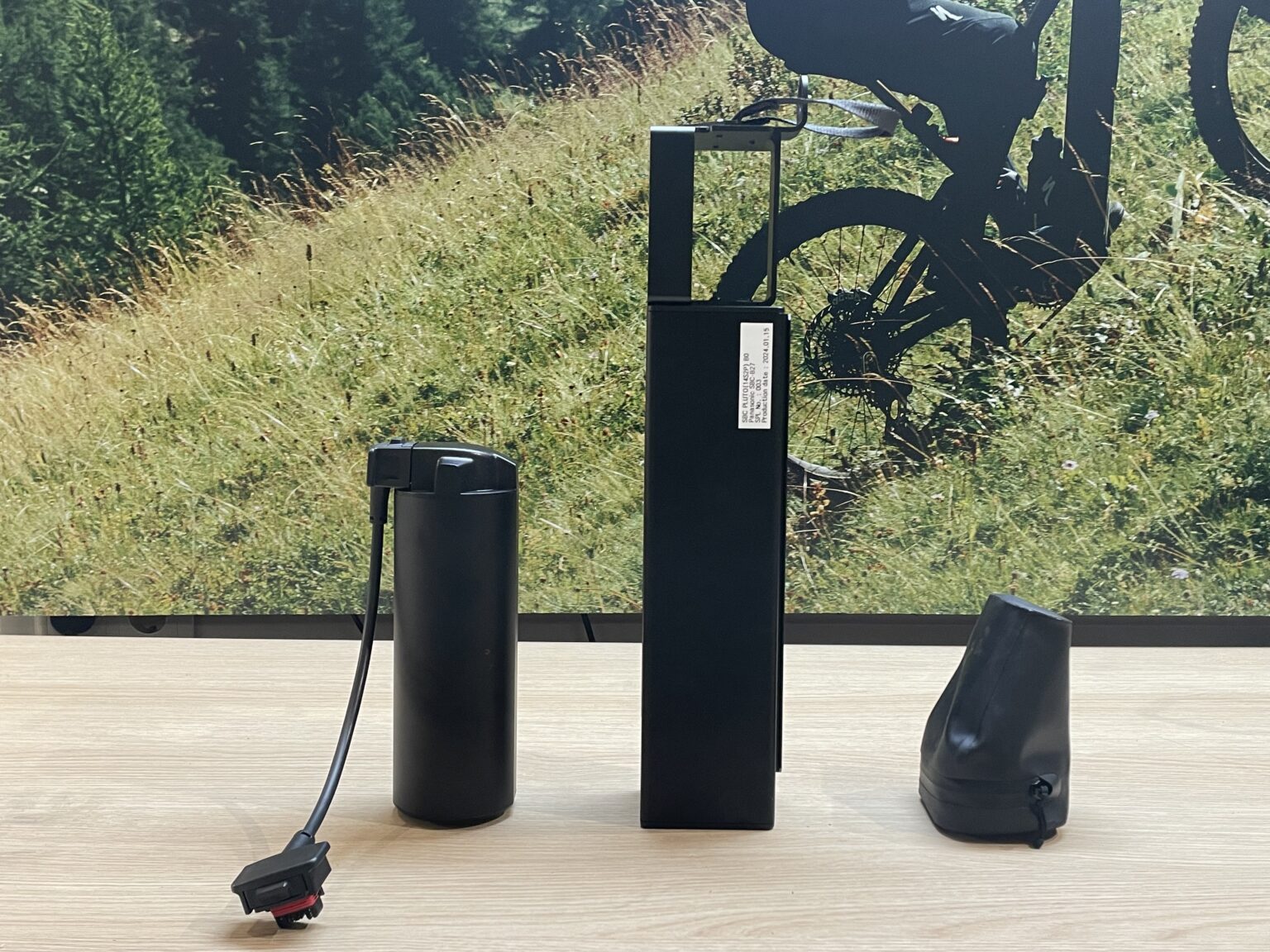 Specialized Gen 4 Turbo Levo Vs. Amflow PL Carbon – comparing the two ...