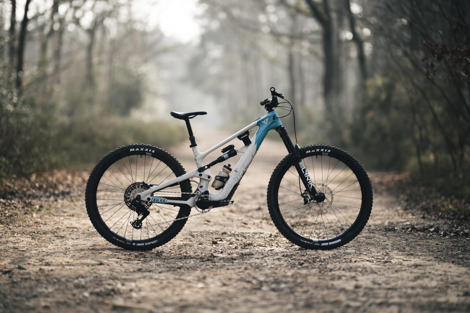YT’s fleet-footed Decoy SN 29 isn't the lightest SL e-bike on the ...