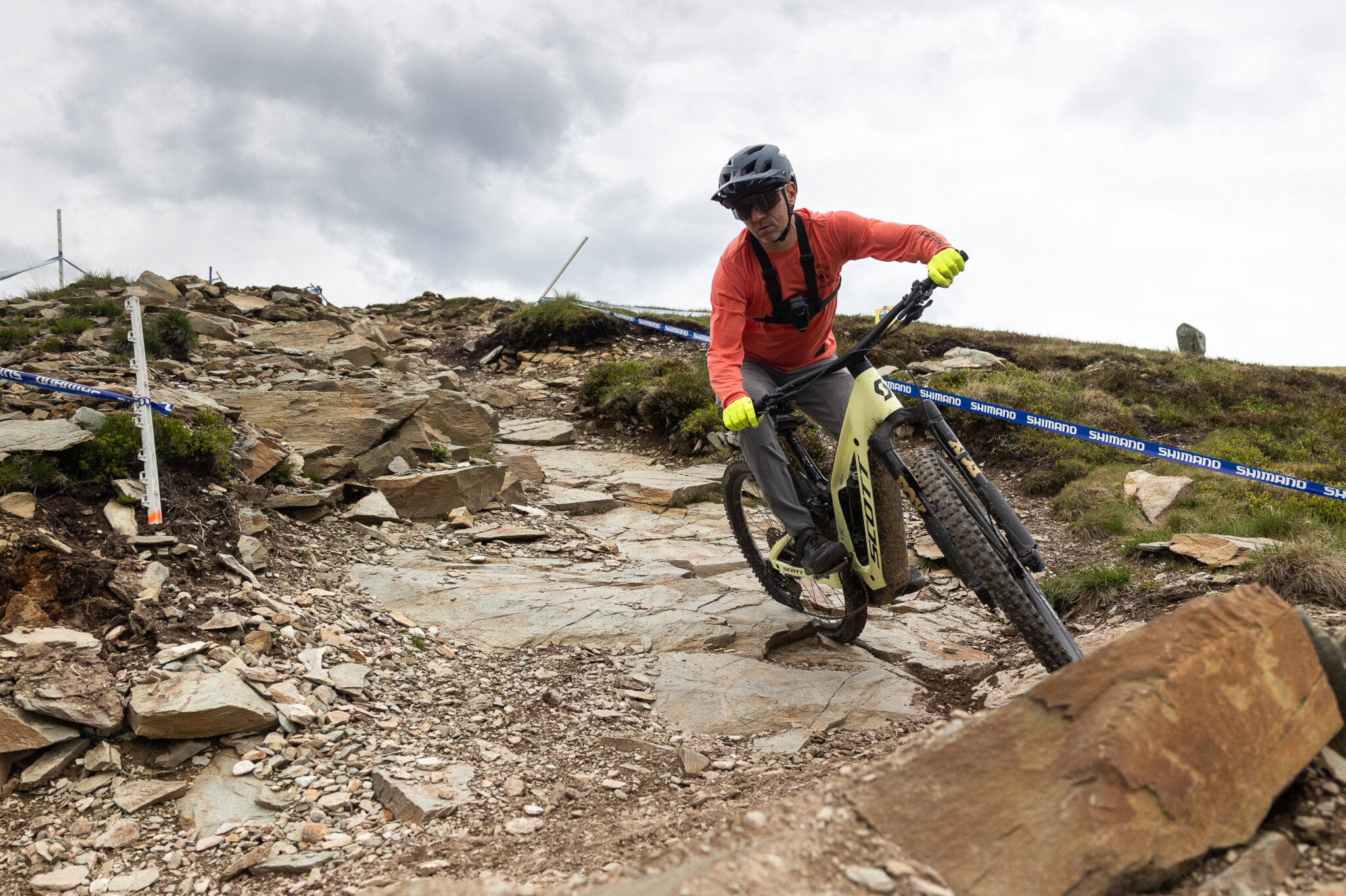 Fox’s inverted Podium fork is heavy, expensive, and a faff to live with ...