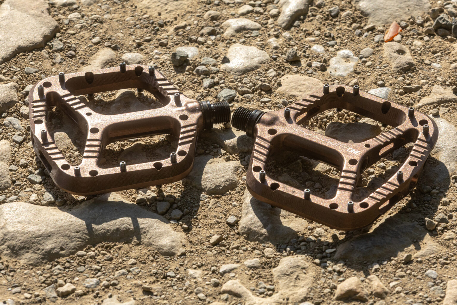 OneUp’s new Wave pedal is great for new riders who need help dropping ...