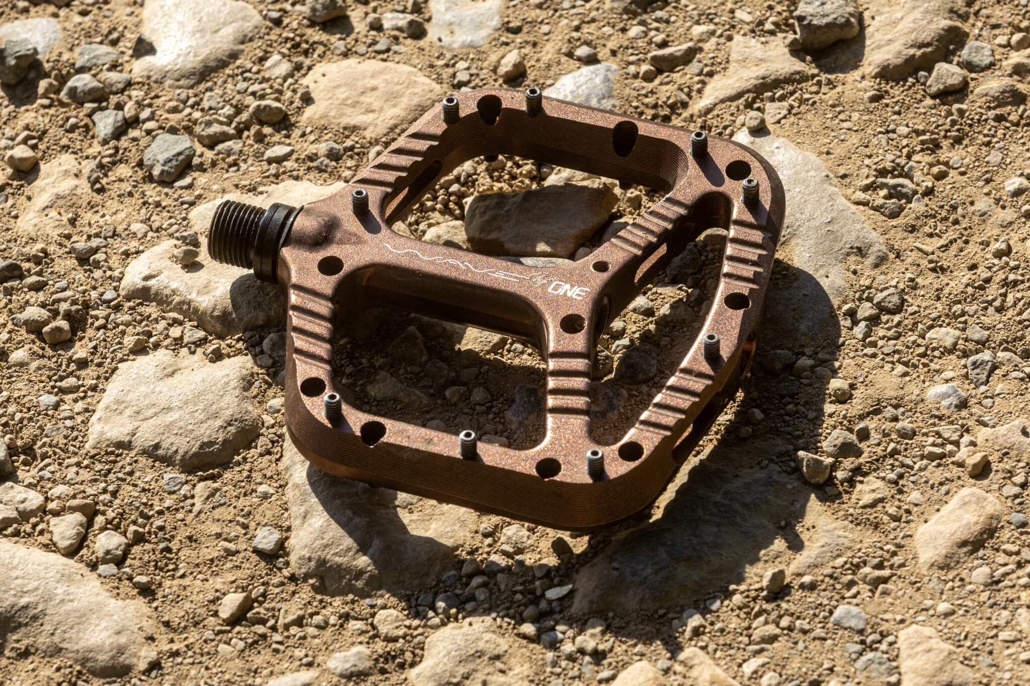 OneUp’s new Wave pedal is great for new riders who need help dropping ...
