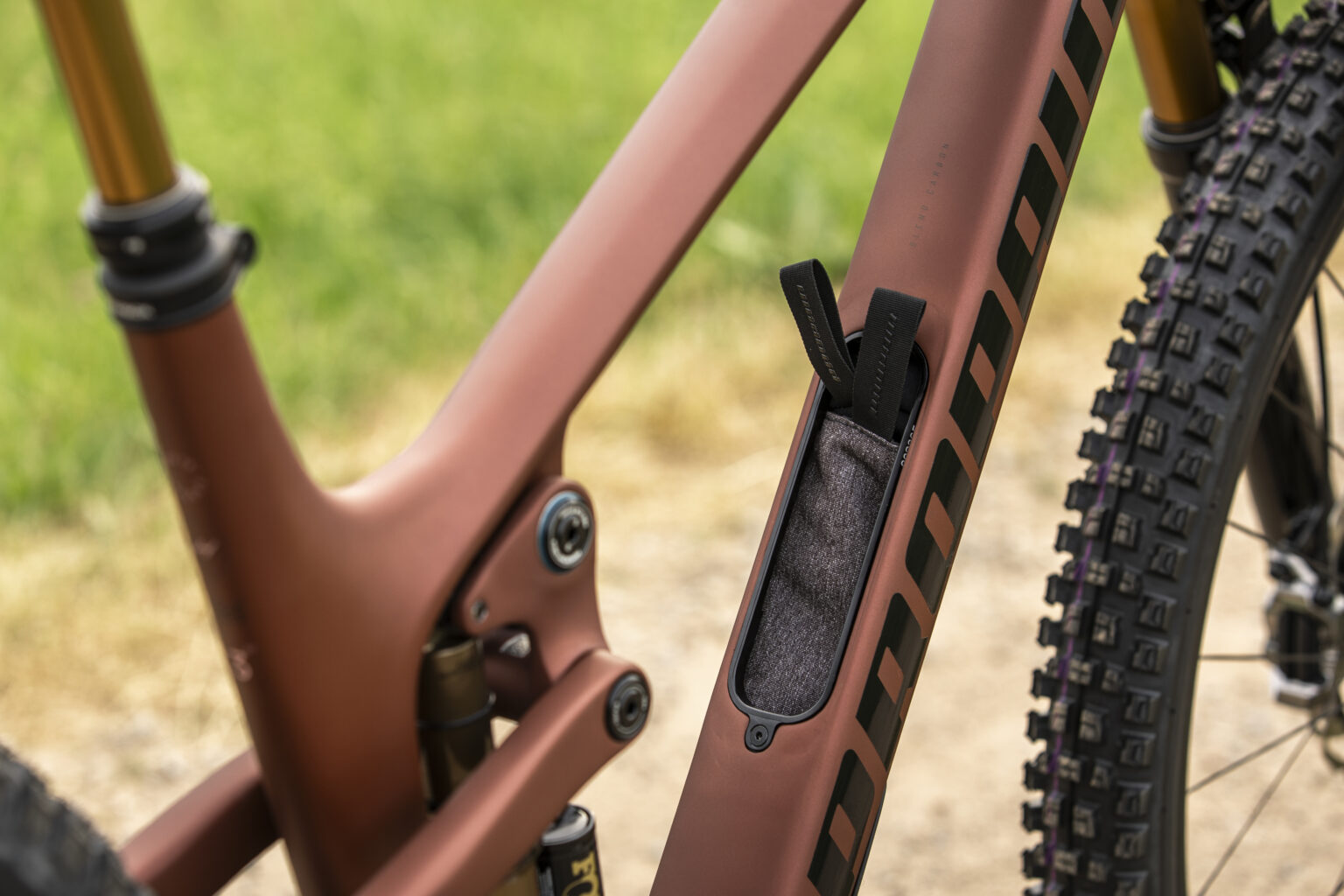 Propain's new Hugene is a "specialist" trail bike with less travel and ...
