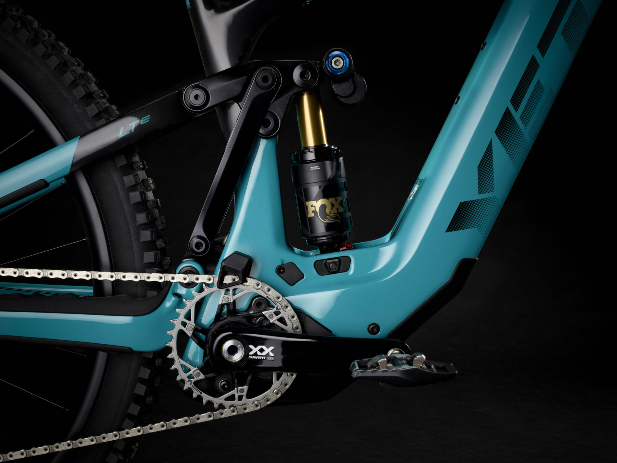 The Yeti LTe is an E-Enduro racer's dream, with a full-fat Bosch drive system and Fox Factory ...