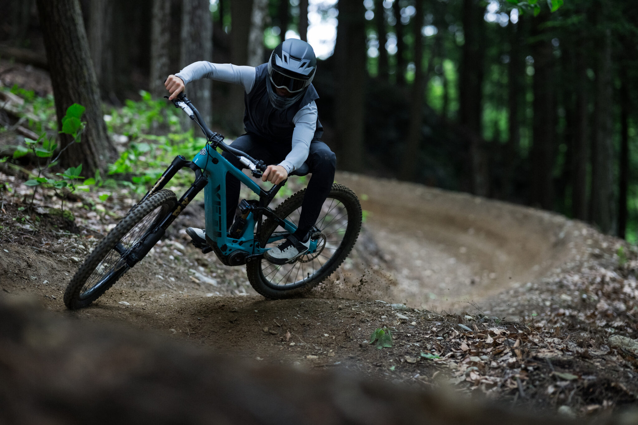 The Yeti LTe is an E-Enduro racer's dream, with a full-fat Bosch drive ...