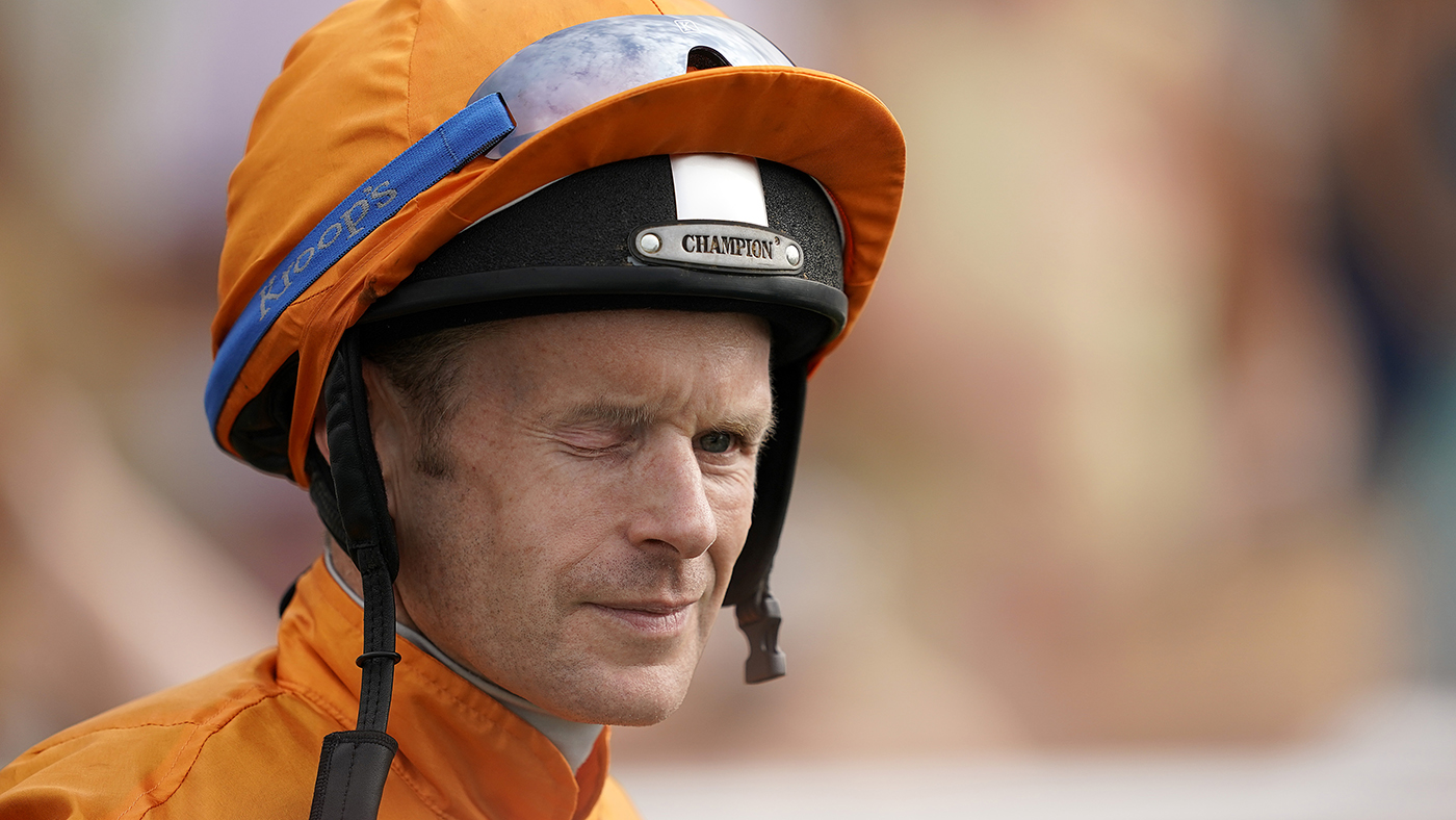 Doctor becomes first person with one eye to ride in a race - Horse & Hound