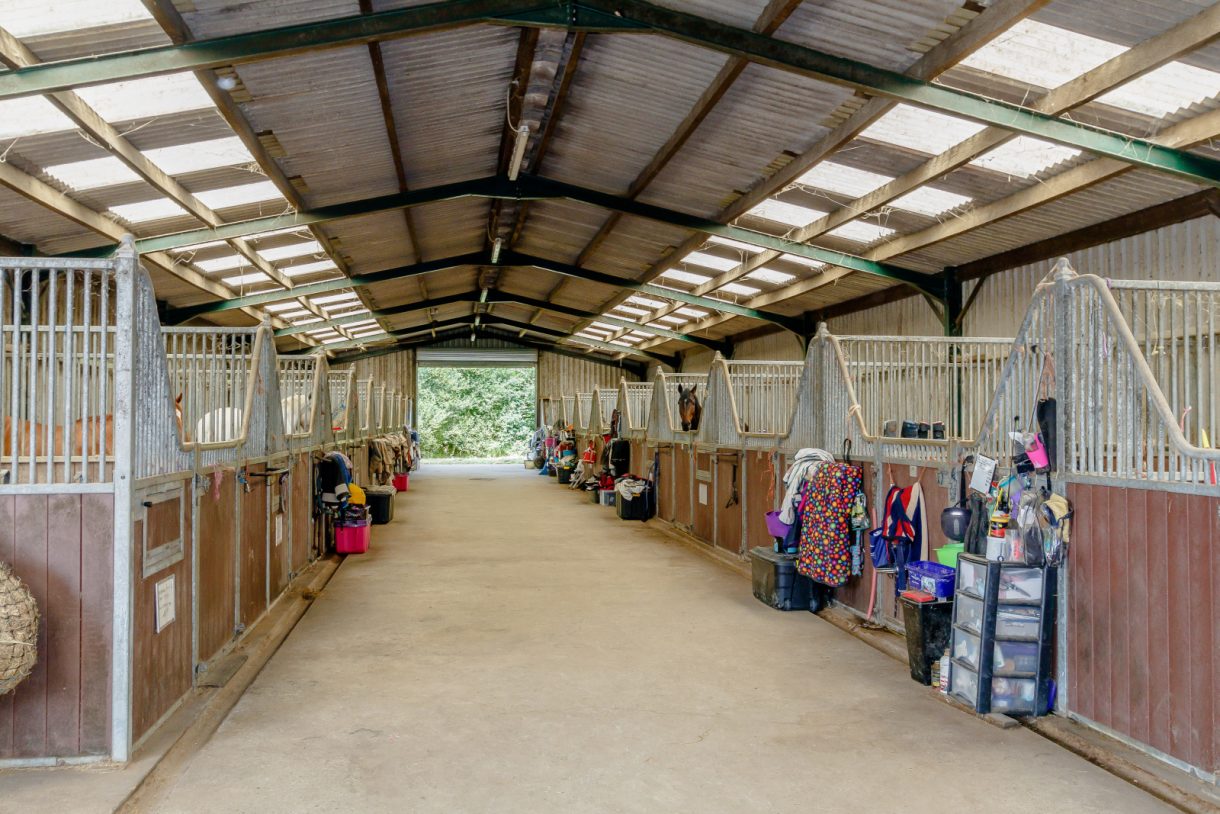 A handsome Georgian manor, 42 box stable yard, all-weather arena and ...