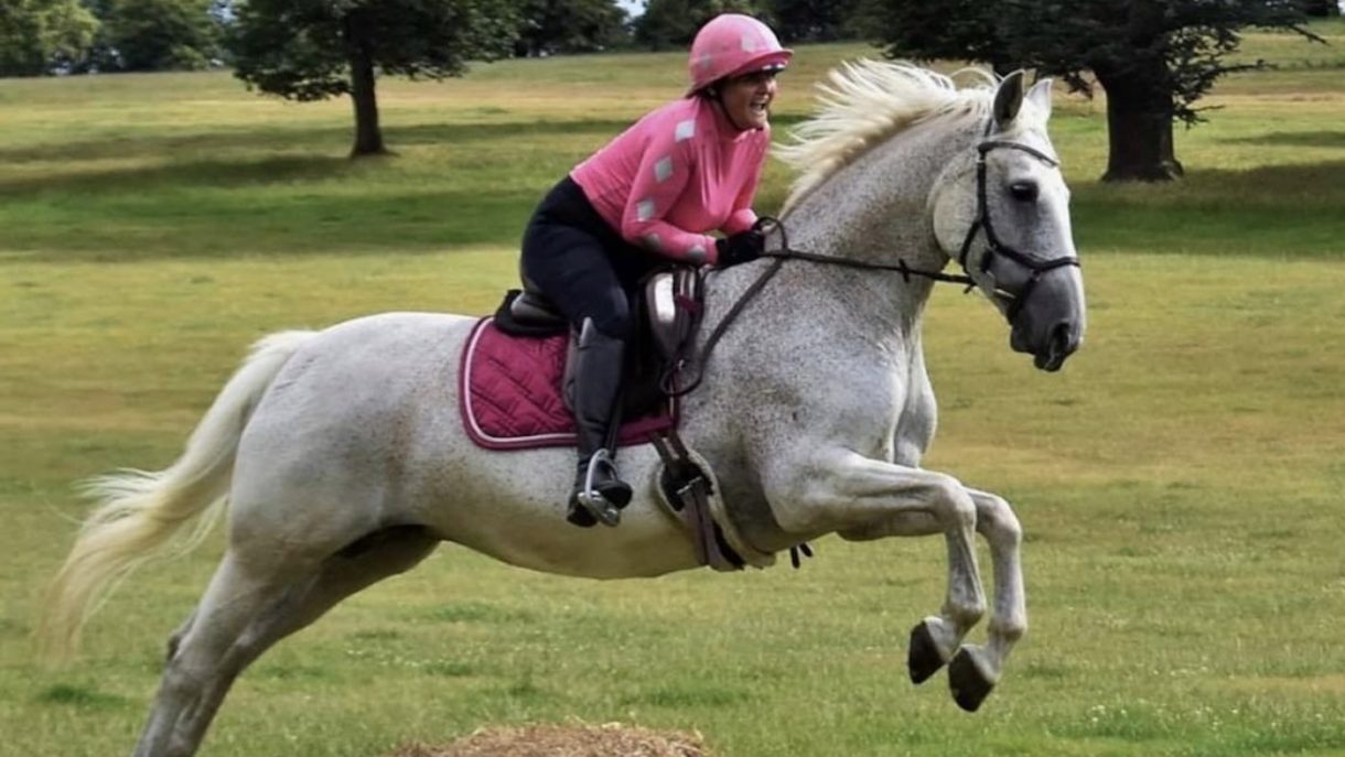 ‘You can give up or give it all you’ve got’: rider with terminal cancer ...