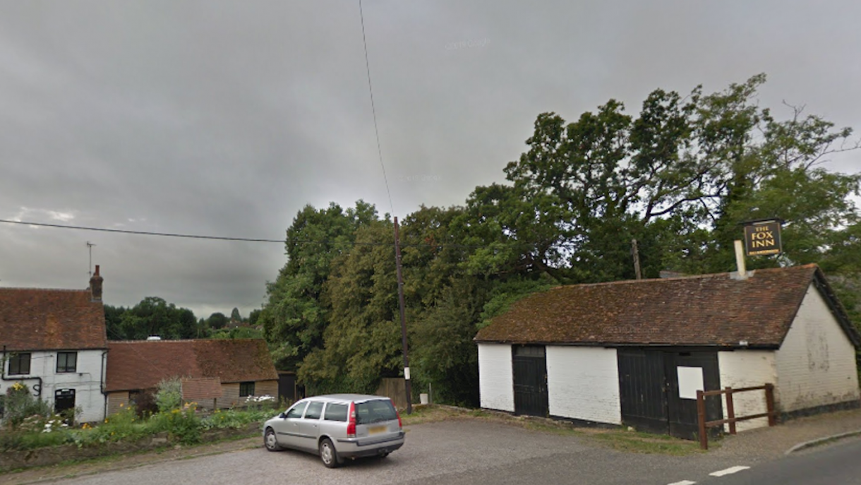 A horse walked into a pub: crowd turns out for festive bar tradition ...