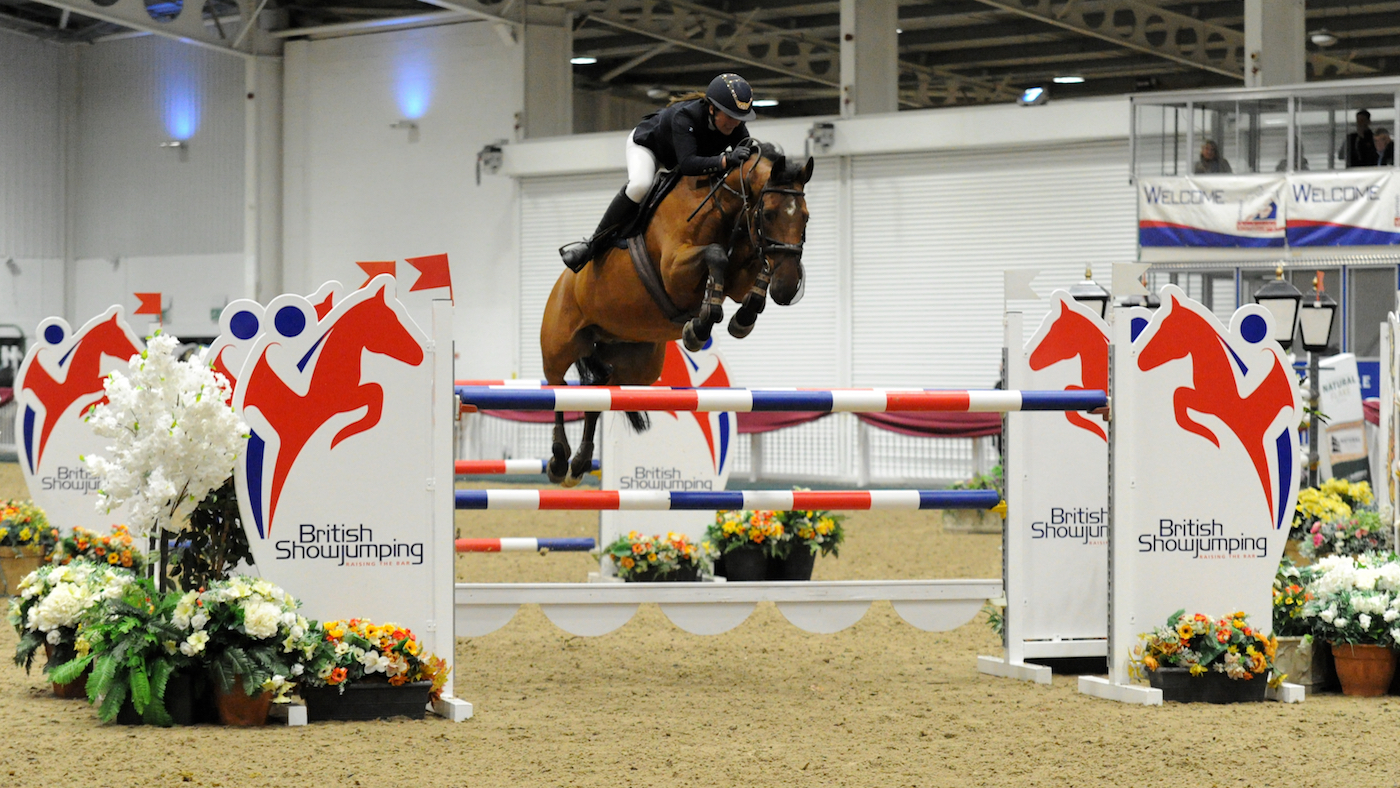 Aintree grand prix: Kerry Brennan and Wellington M take the win