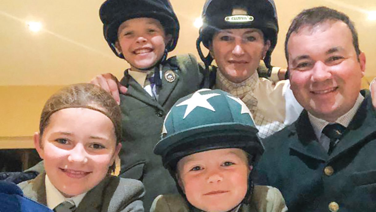 Fred Eames bows out at the Cotley after 14 seasons of hunting hounds *H ...