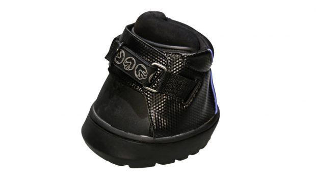 Best hoof boots for riding barefoot horses | Horse & Hound