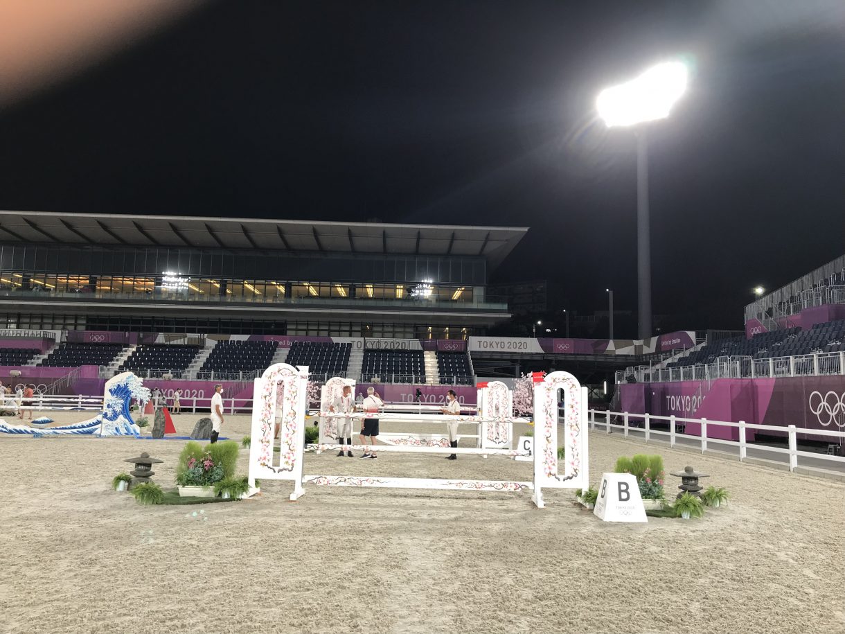 Olympic eventing showjumping: take a walk around the individual course