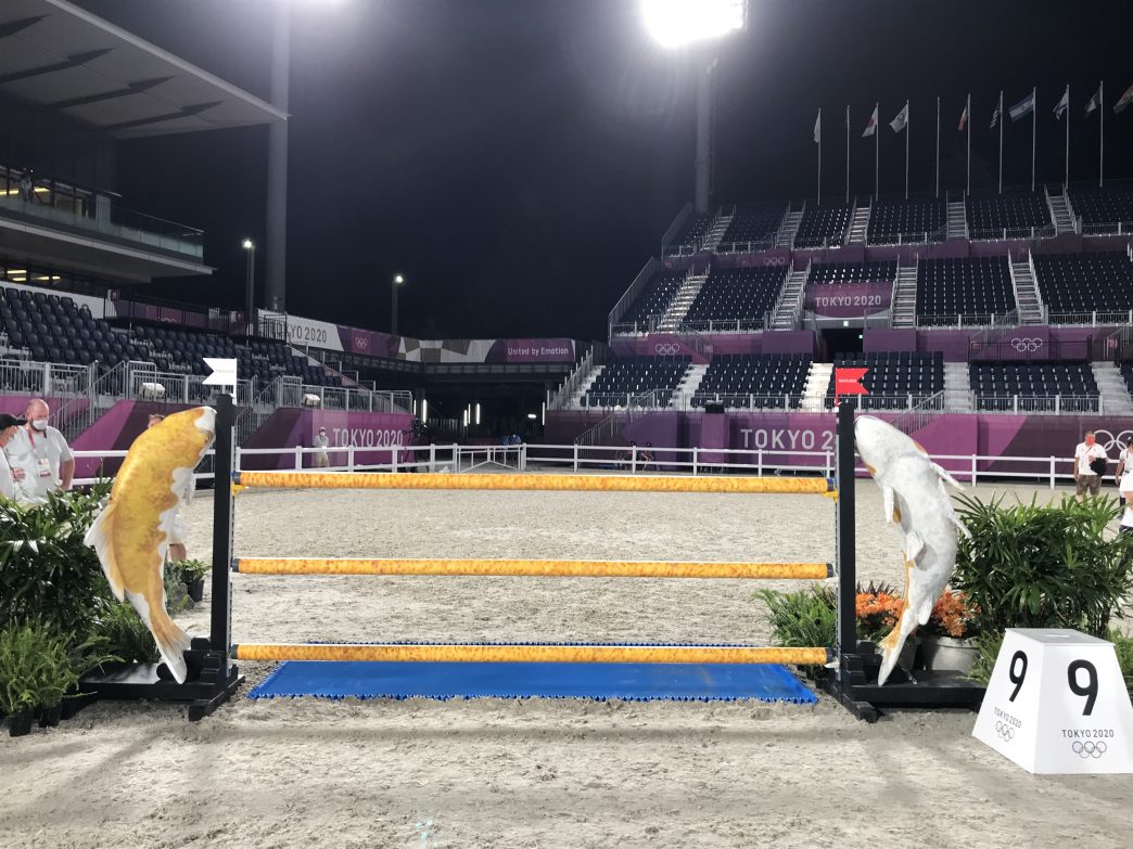 Olympic eventing showjumping: take a walk around the individual course