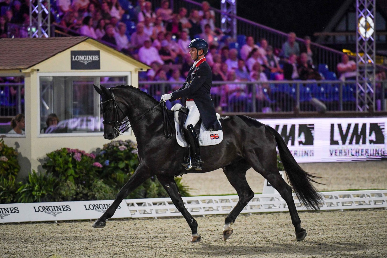European Dressage Championships: Carl Hester leads the way