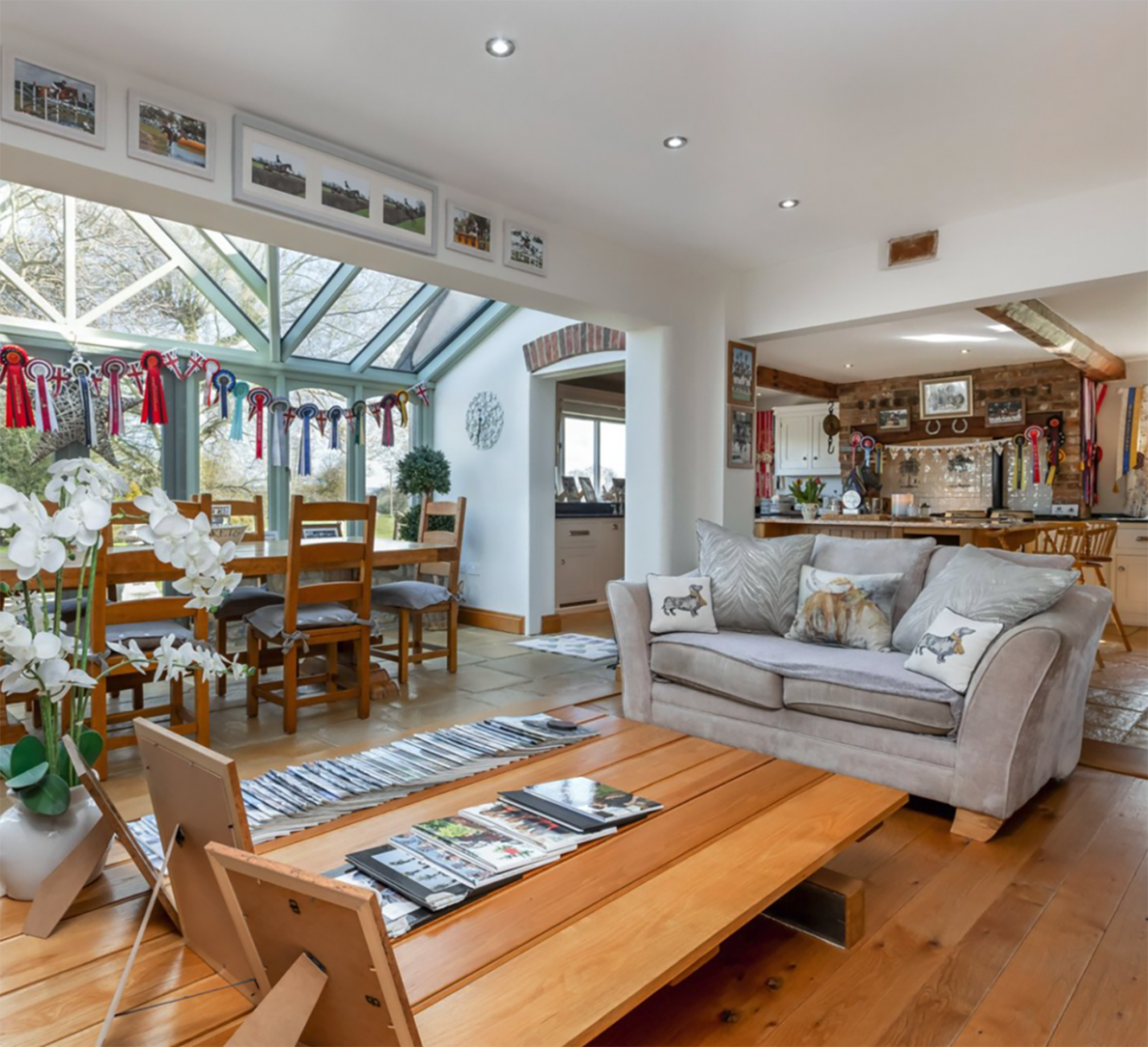 Make a home for life out of this farmhouse complete with 10 stables ...