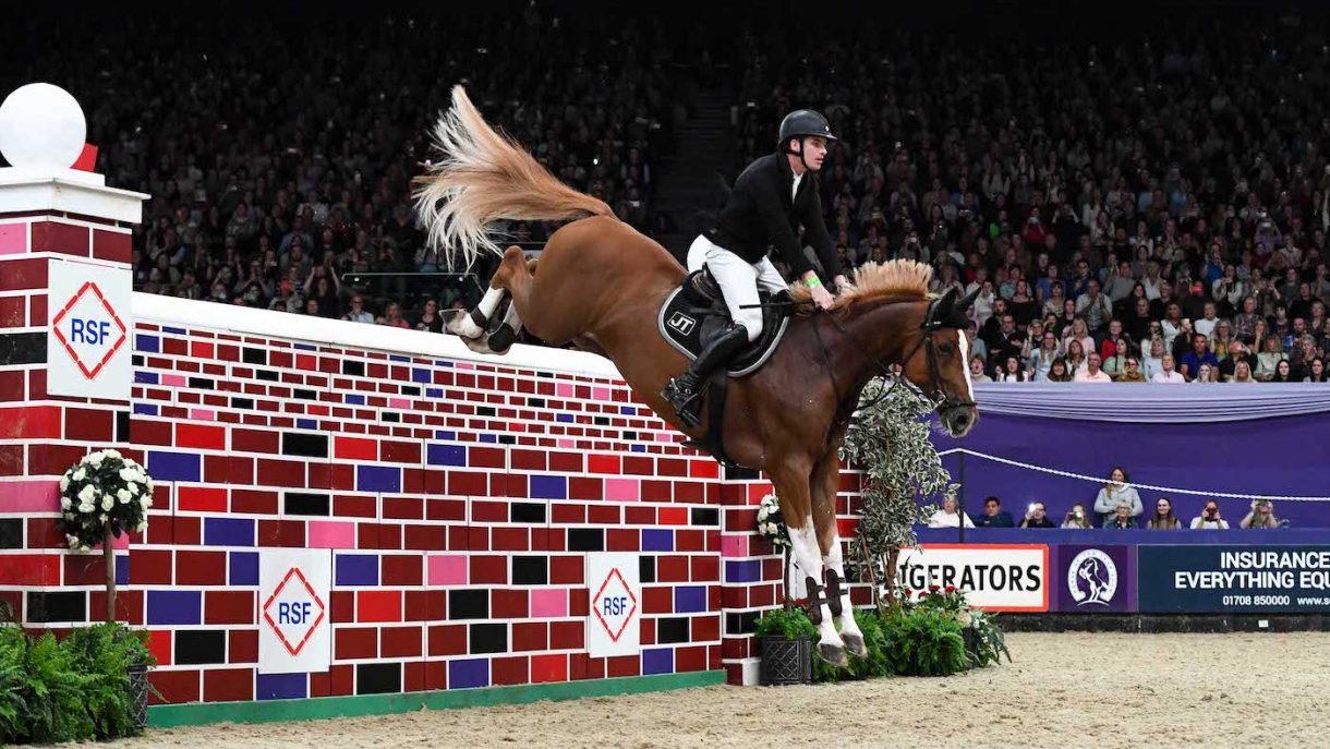 ‘Family horse’ takes London International Horse Show puissance