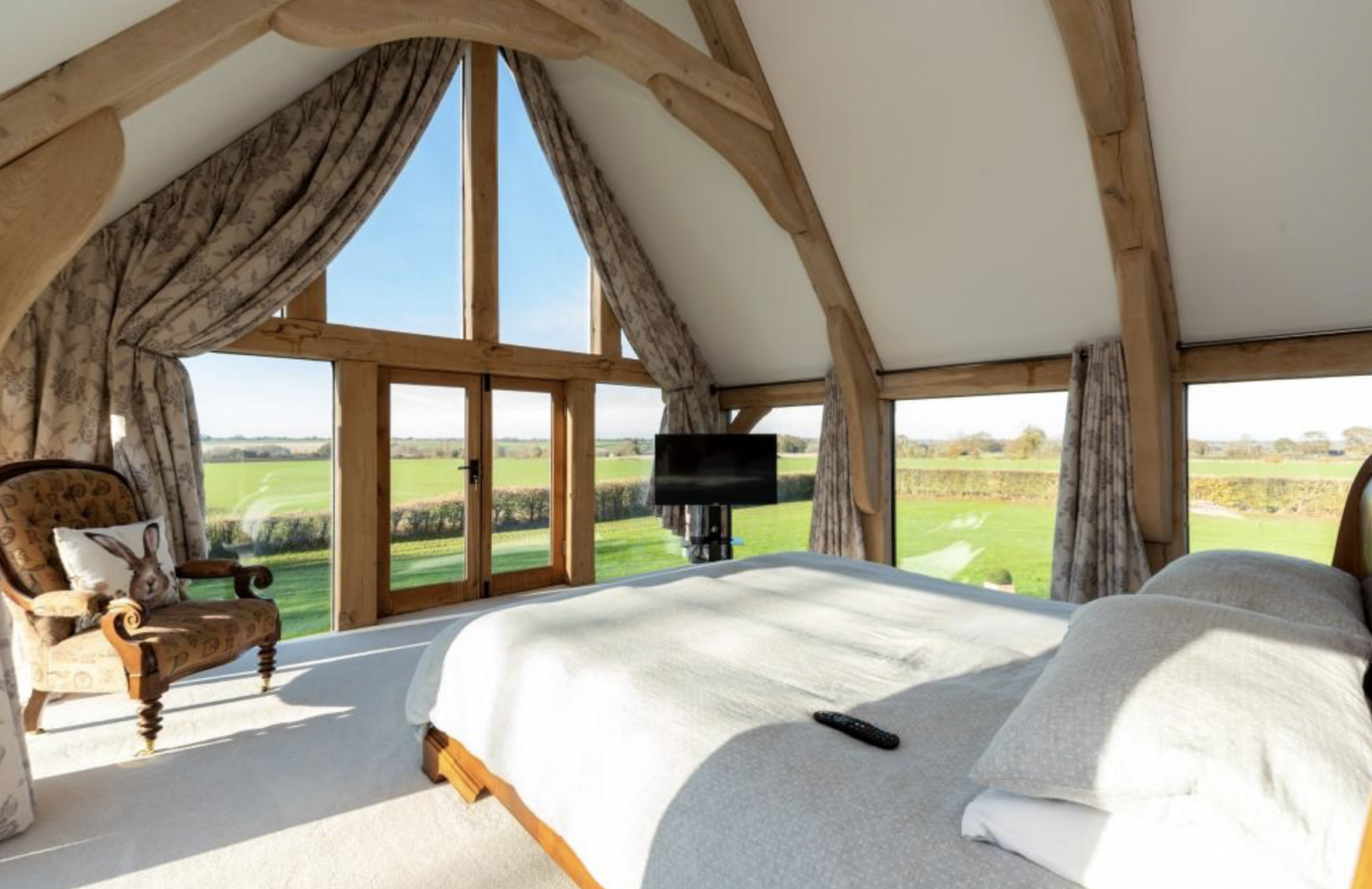 Check out this 6-bed barn conversion, complete with 5 stables, a manège ...