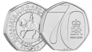 Platinum Jubilee: commemorative coins feature The Queen on horseback